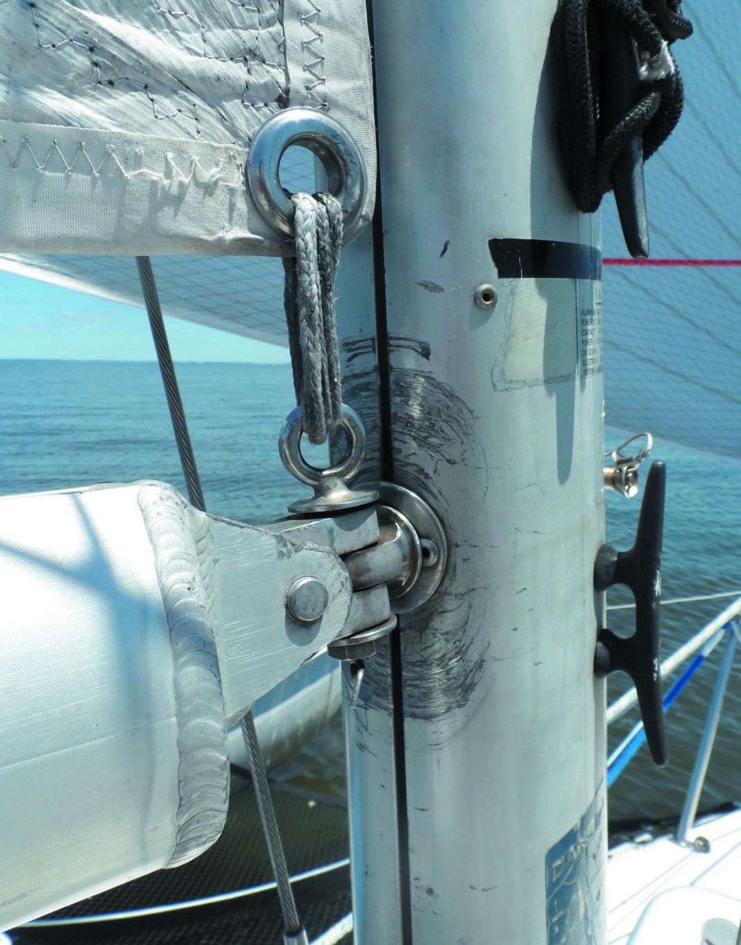 Testing the DIY Dog Bone Shackle - Practical Sailor